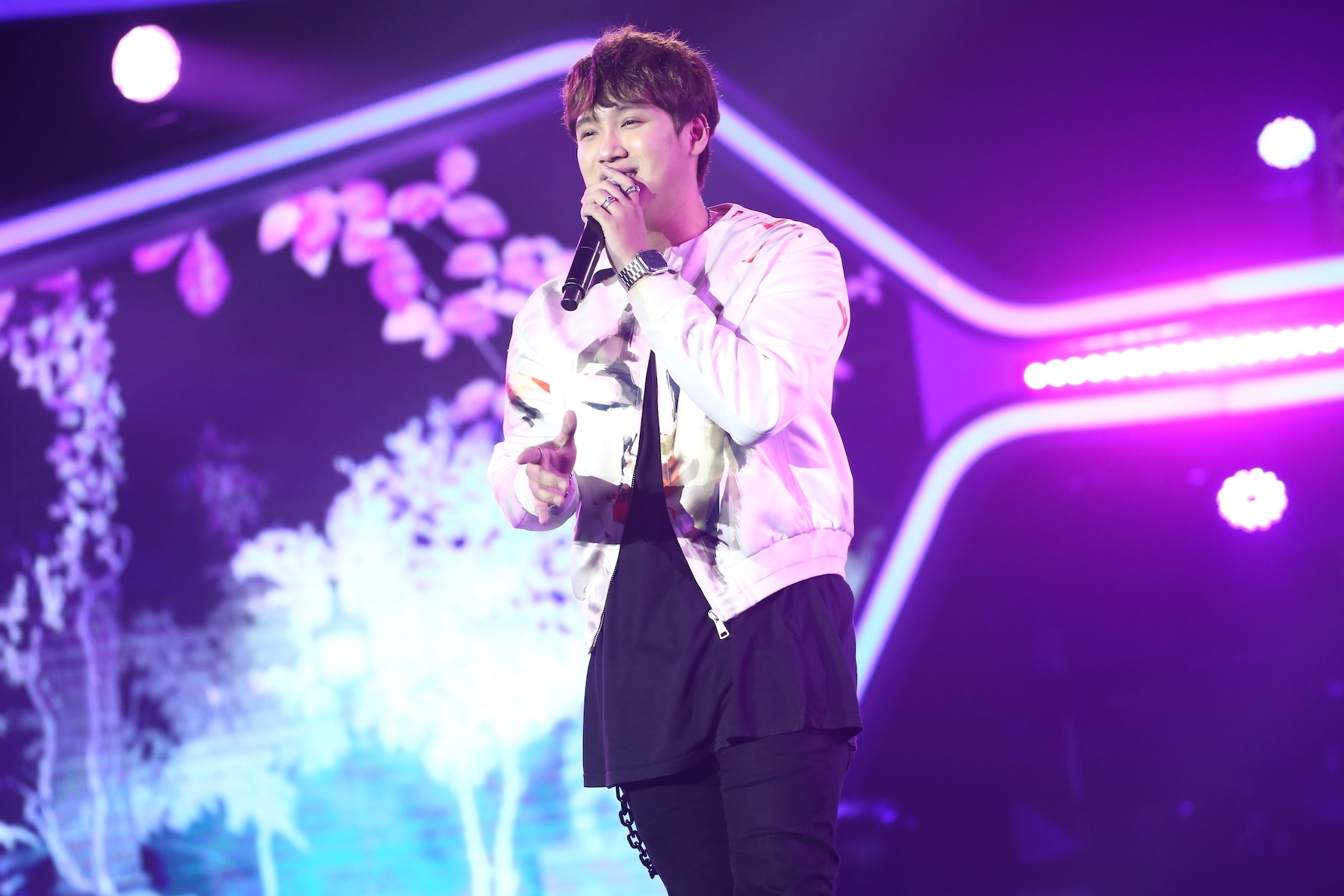 'ภูมิ-บูม' ได้ไปต่อ ลุ้นชิงดำ 'The Star Idol' คนแรกของเมืองไทย