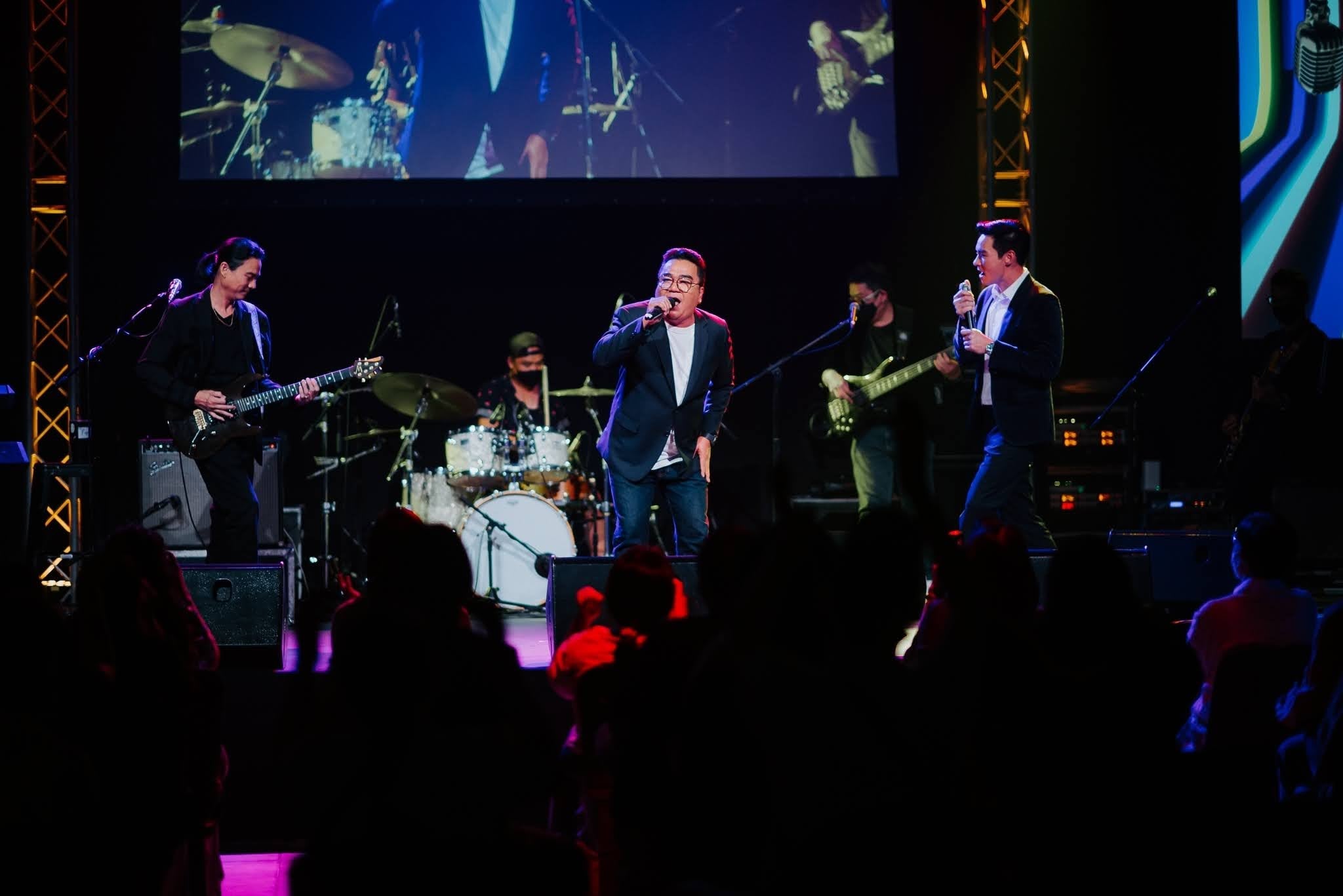 'ปีเตอร์ คอร์ป' จัดโชว์เคสเดี่ยวครั้งแรกในรอบเกือบ 30 ปี