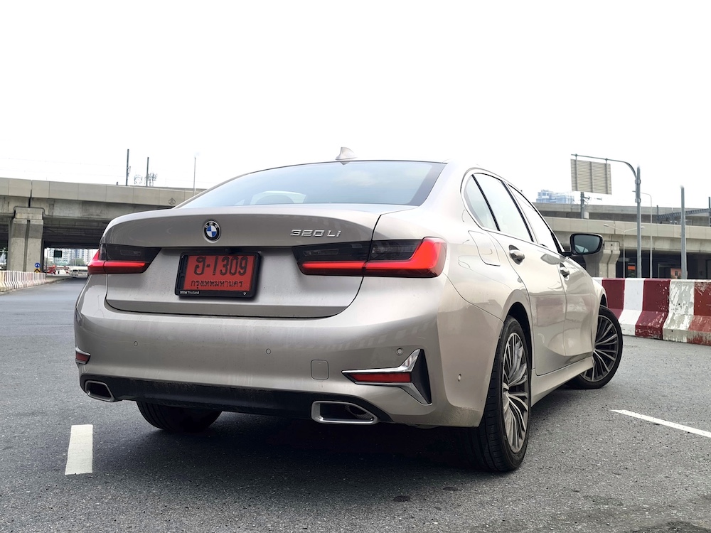 บีเอ็มดับเบิลยู 320Li Luxury อัดแน่นสมรรถนะ ผสานความหรูหรา