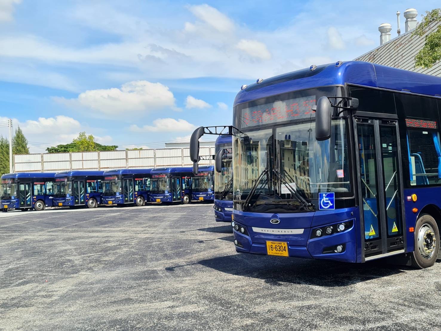 คมนาคมกดปุ่มเปิดให้บริการรถเมล์ไฟฟ้าสาย 2-42 (สาย 44 เดิม) และ สาย 3-53