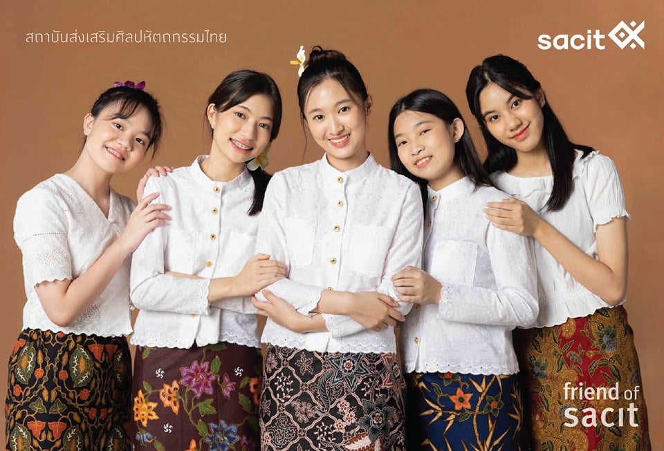 นายกฯ ชื่นชม Friend of sacit สร้างกระแสวัยรุ่น Gen Z ใส่ชุดผ้าไทย
