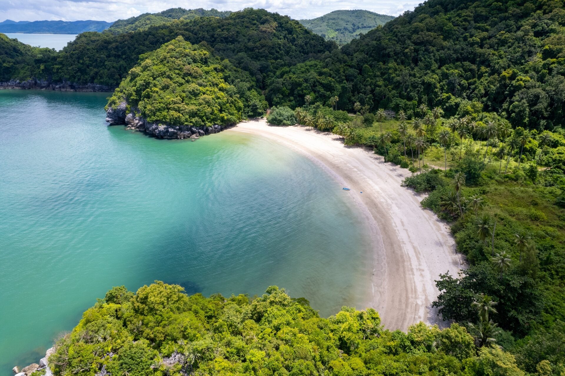 เปิดประตูสู่ท้องทะเลอ่าวไทยที่ “ชุมพร”