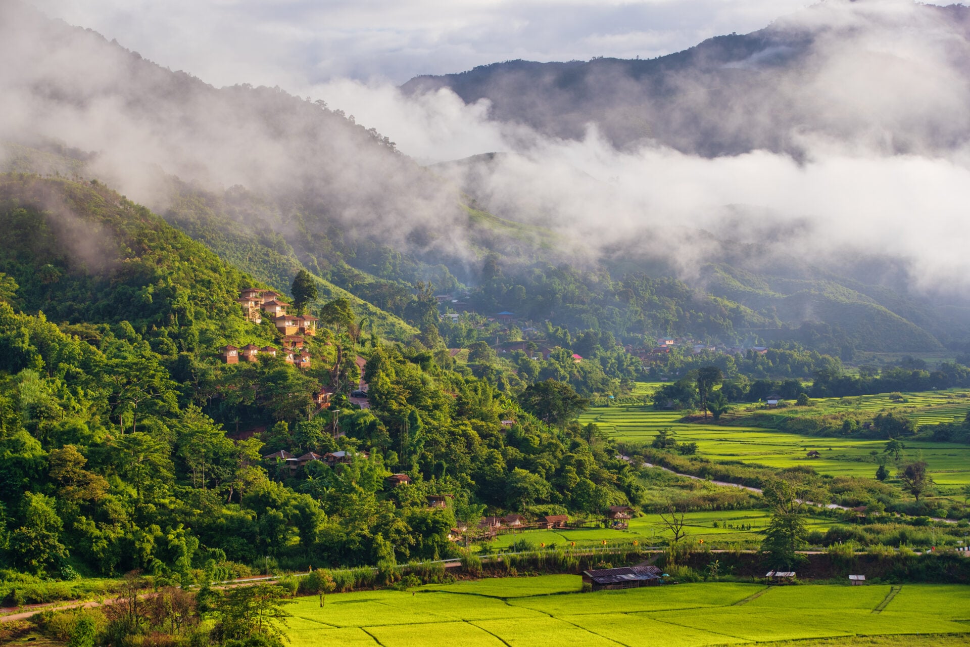 “เสน่ห์น่านหน้าฝน” Touch A Green Season