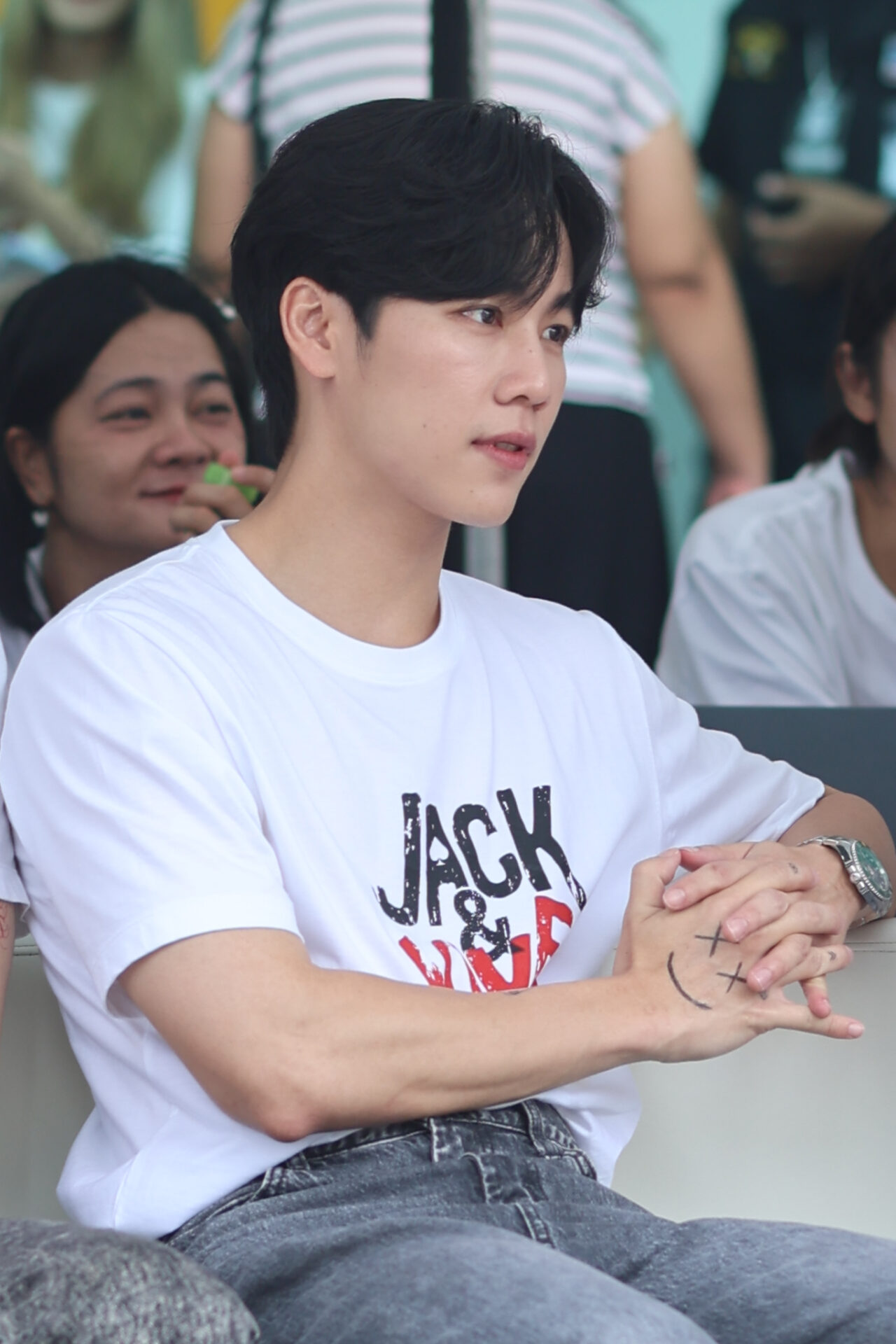 'YWPB Official' จัดพิธีบวงสรวงซีรีส์ นำทีมโดยคู่จิ้นชื่อดัง 'หยิ่น-วอร์'